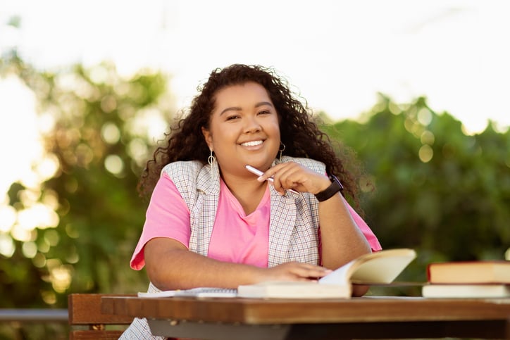 How to Learn English Fast: 10 Tips That Work...